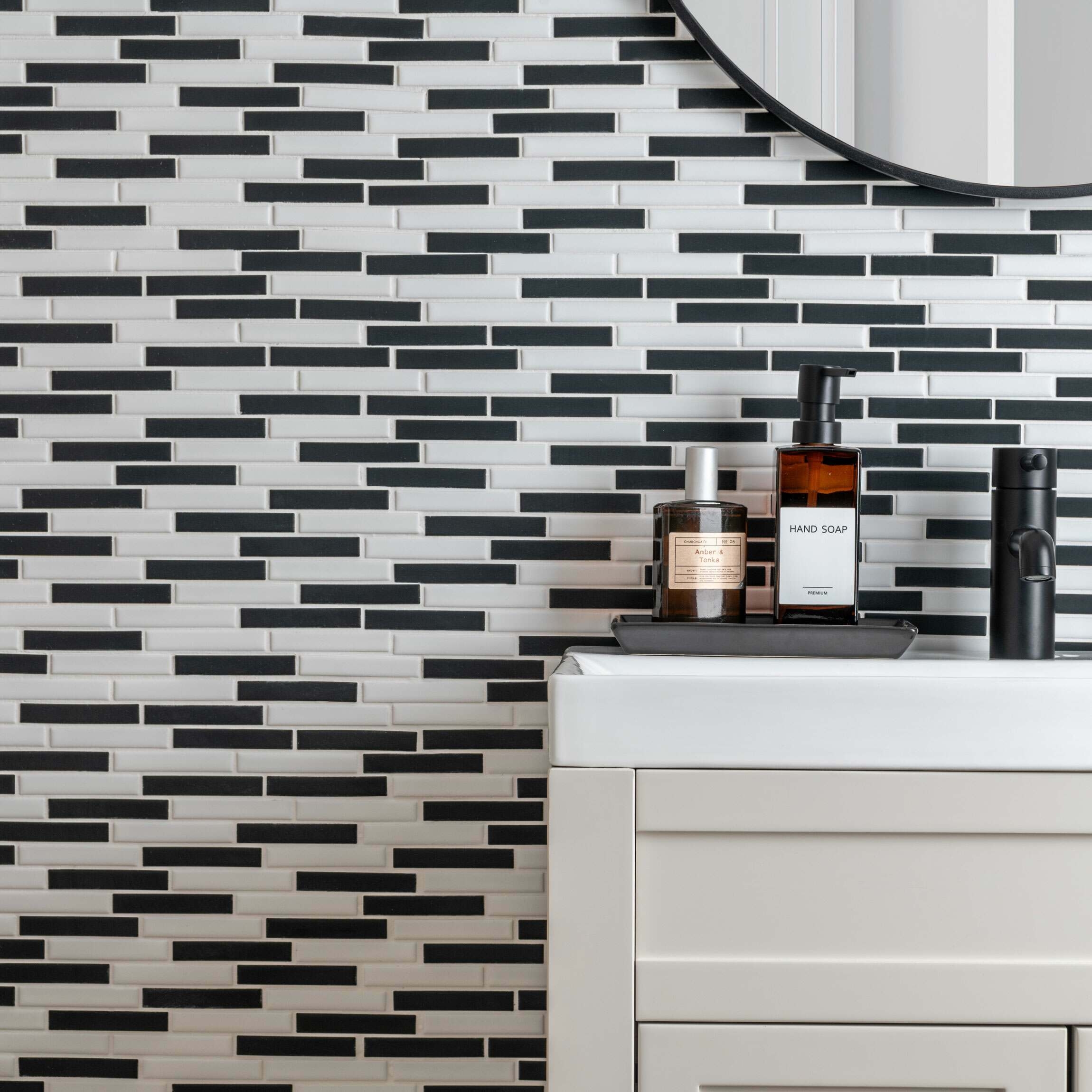 Zora Black & White Matt Brick Effect Mosaic 347x300 Tiles